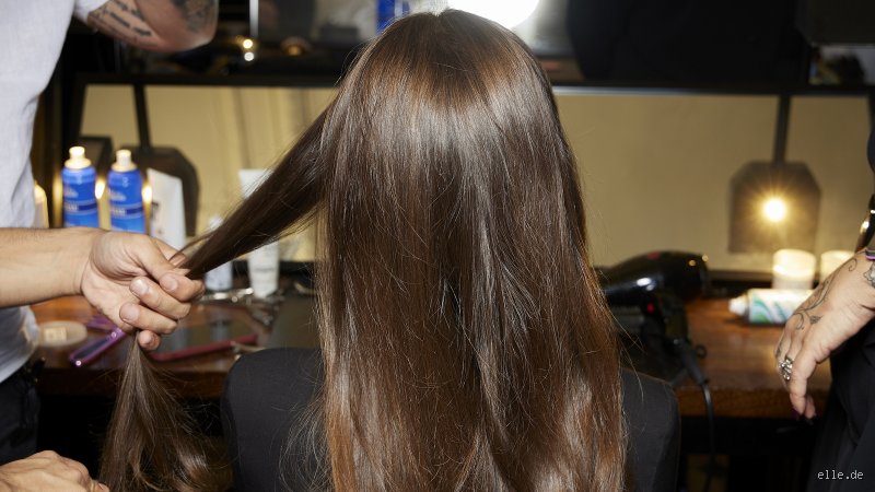 Warum ändert sich die Haarstruktur alle 7 Jahre?