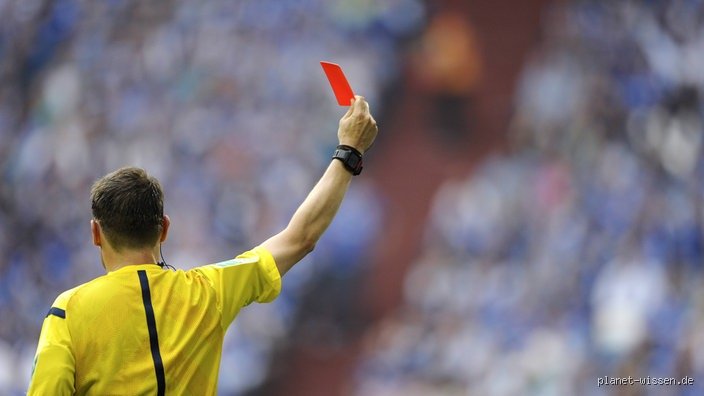 Muss es immer die rote Karte sein? Die wahren Gründe, warum Fußball ...